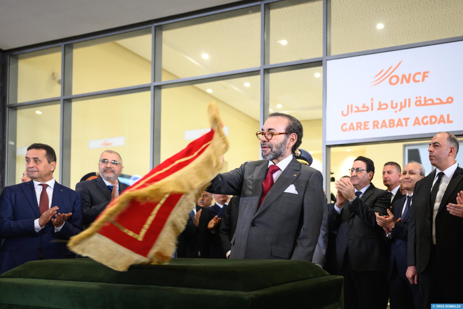 Le Roi Mohammed VI impulse un nouveau souffle au rail marocain : LGV, trains high-tech et ...